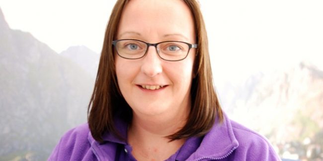 Make your holiday log cabin photos 'shine' on Instagram | Norwegian Log